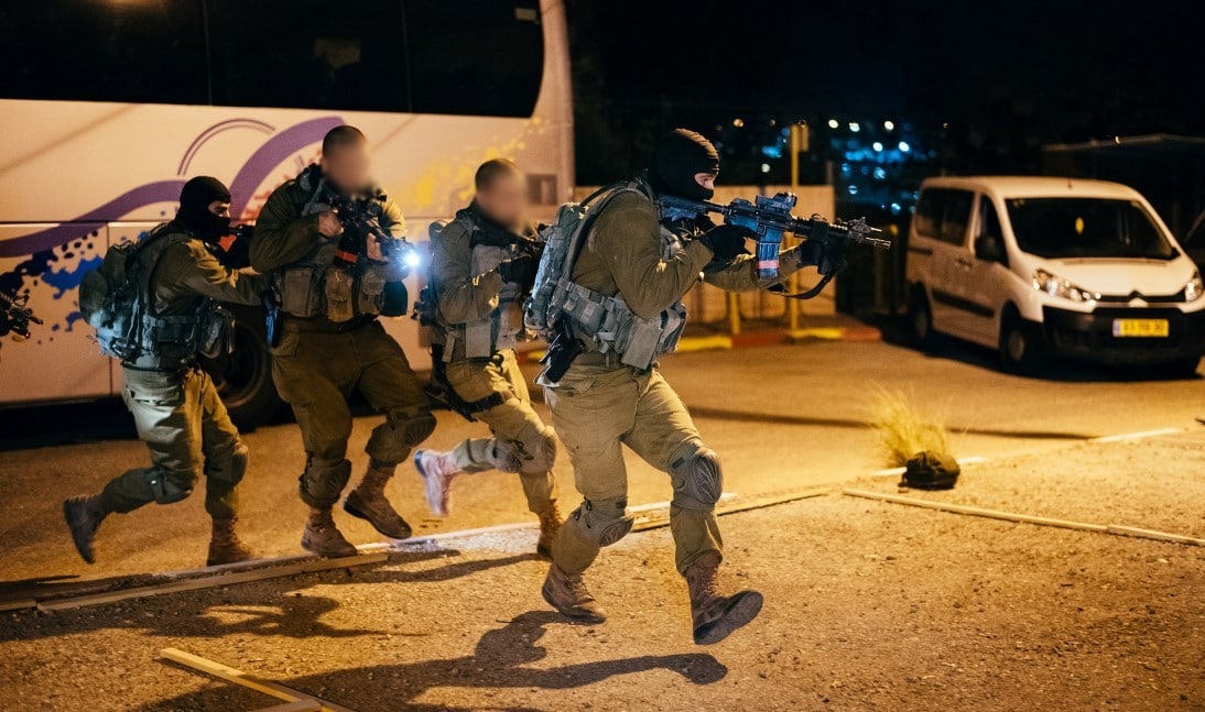 6 Terrorists Escape From Israeli Prison; Manhunt Launched